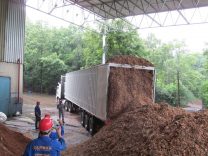 WALKING FLOOR® Trailer Self-Unloading & Loading System | KEITH