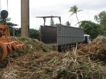 WALKING FLOOR® Trailer Self-Unloading & Loading System | KEITH