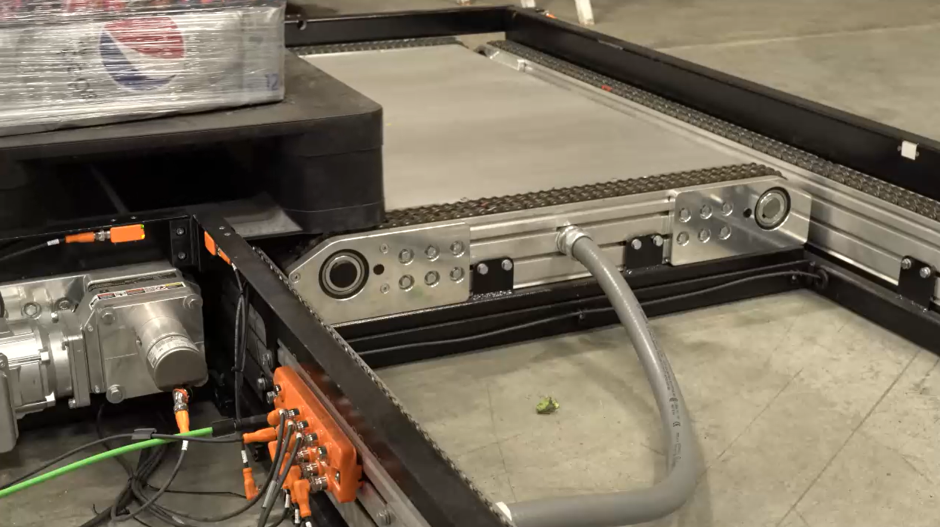 Freight Runner system for palletized loads - KEITH Manufacturing Co.